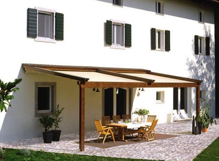 Pergole in legno lamellare,addossate,autoportanti,su misura